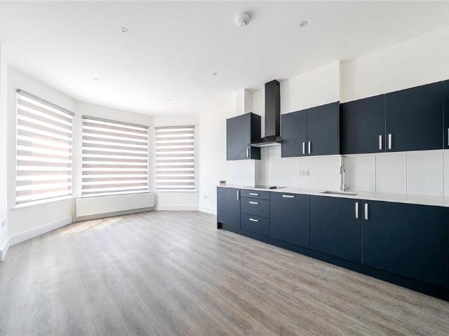 Shoot Up Hill, London, NW2 1 bed apartment to rent £2,000 pcm £462 pw