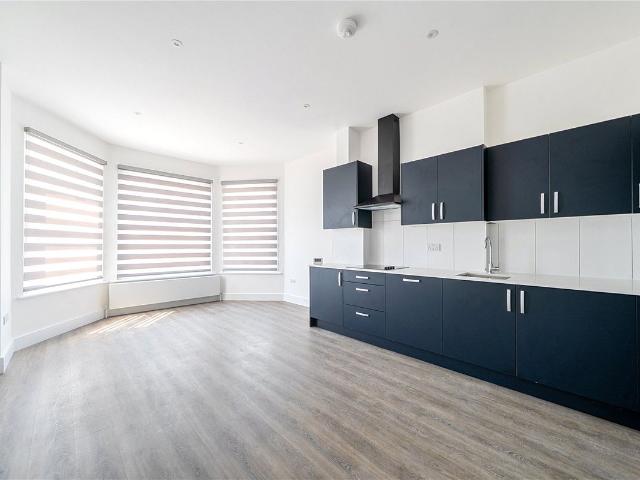 Shoot Up Hill, London NW2, 1 bed flat to rent, £2,000 pcm | PrimeLocation