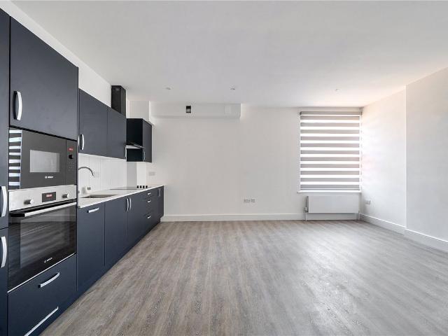 Shoot Up Hill, London NW2, Studio to rent, £1,850 pcm | PrimeLocation