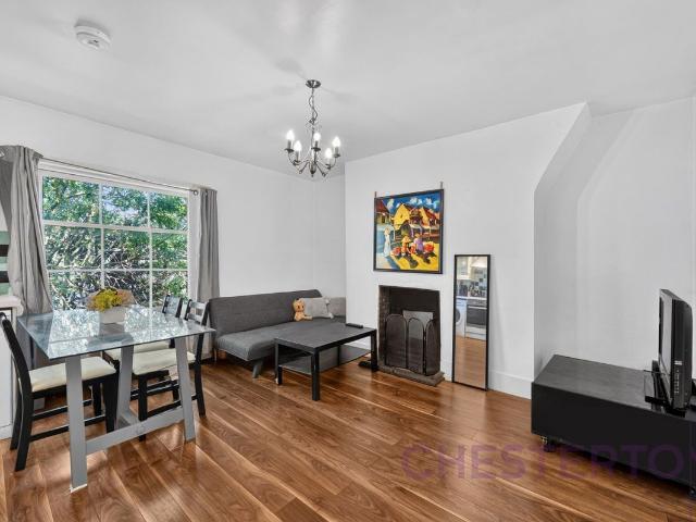 Shooters Hill Road, Canary Wharf SE3, 2 bed flat to rent, £2,100 pcm | PrimeLocation
