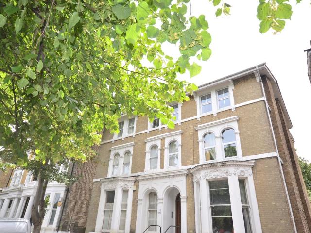Shooters Hill Road, London SE3, 1 bed flat to rent, £1,700 pcm | PrimeLocation