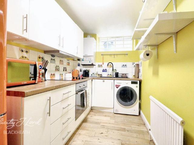 Shooters Hill Road, London 1 bed apartment to rent £1,700 pcm £392 pw