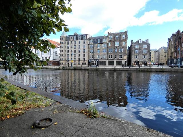 Shore, The Shore, Edinburgh, EH6 1 bed flat to rent £1,050 pcm £242 pw
