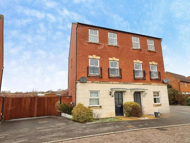 Shore View, Hampton Hargate. 3 bed semi detached house to rent £1,190 pcm £275 pw