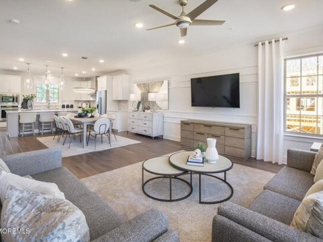 Shore Ct, Marlboro, Home For Sale