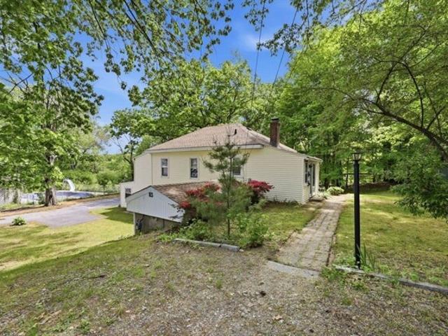 Shore Dr, Auburn, Home For Sale