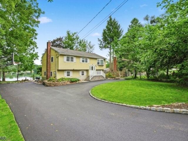 Shore Rd, Green Township, Home For Sale