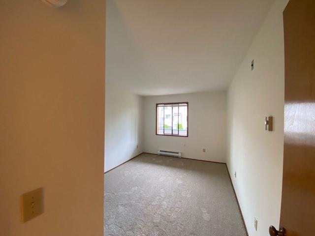 Shorecrest Apartments 2 Bedroom Apartment for Rent at 12542 35th Ave Ne, Seattle, WA 98125 Lake City