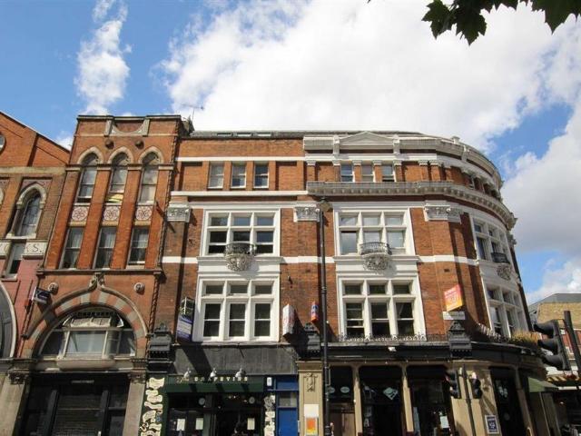 Shoreditch High Street, London E1 Studio to rent £1,750 pcm £404 pw