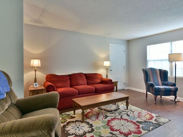 Shoreham Apartments 3 Bedroom Apartment for Rent at 2001 Dawson Rd, Albany, GA 31707