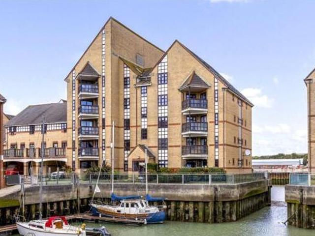 Shoreham by sea, Emerald Quay, West Sussexflat,2 Bedroom Flat