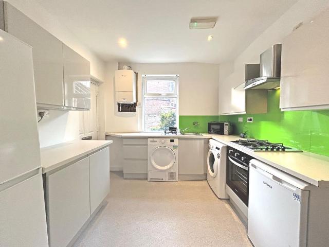 Shoreham Street, City Centre, Sheffield S1, 4 bed shared accommodation to rent, £1,500 pcm | PrimeLocation