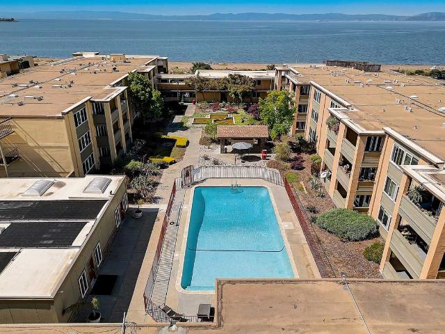 Shoreline Apartments 2 Bedroom Apartment for Rent at 1801 Shore Line Drive, Alameda, CA 94501