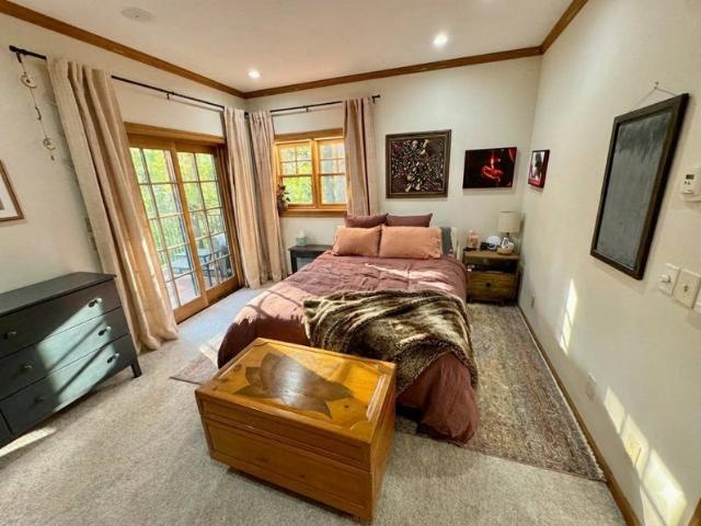Shoreline room from $1,345 — 4,800 sf • 2 kitchen