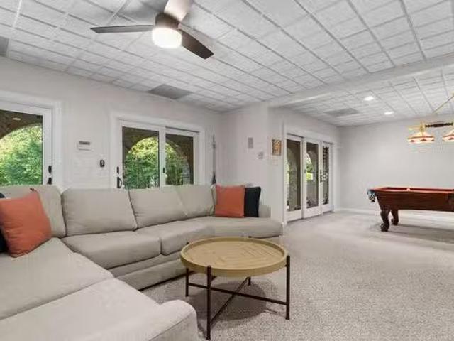 Shoreway Drive