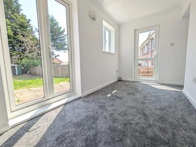 Shorncliffe Avenue