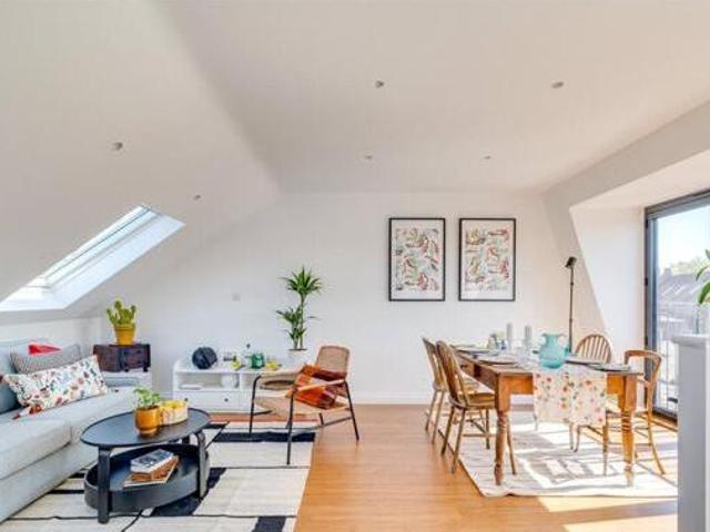 Shorrolds Road, London, 2 Bedroom Apartment