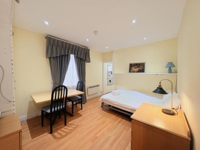 Short Term Only Studio in Marylebone