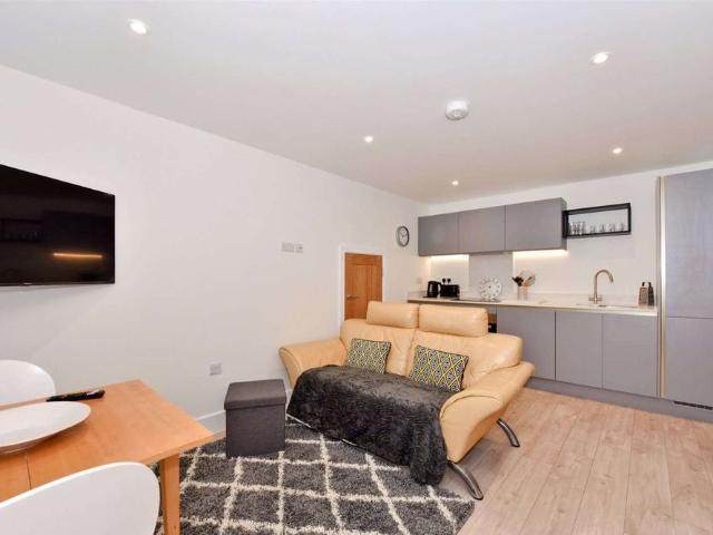 SHORT TERM A conveniently located one bedroom apartment, offered on a short term basis with bills included and fully furnished
