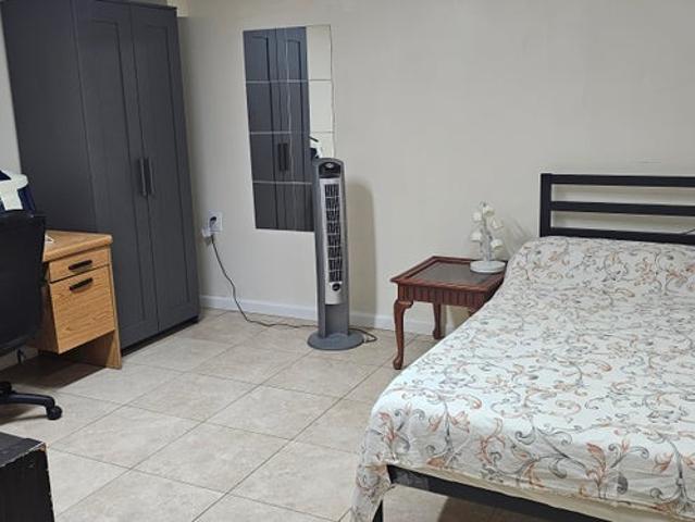 Short term accomodation for 1 month