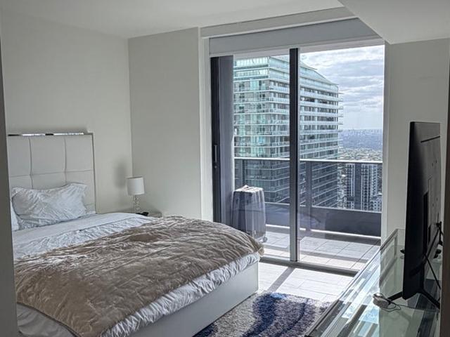 Short term beautiful new flat in heart of Brickell
