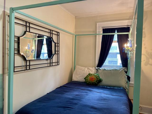 Short term furnished room next to Astoria Park