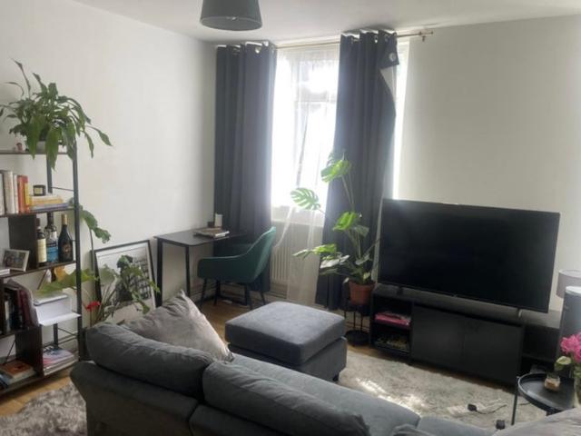 Short term let gorgeous flat De Beauvoir Town