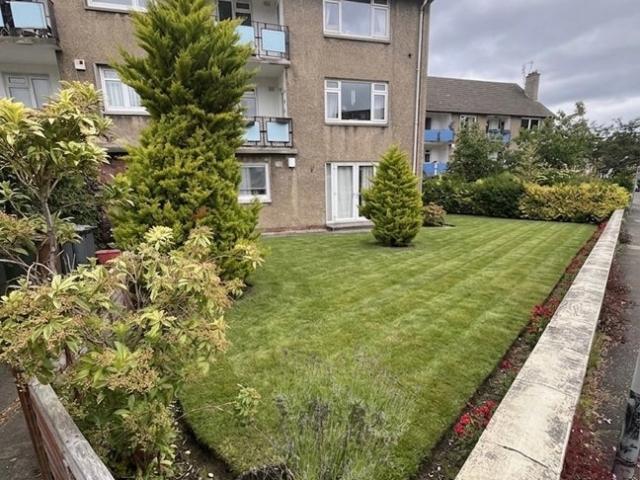 Short Term Let: Stunning 2 Bed Flat in Stockbridge
