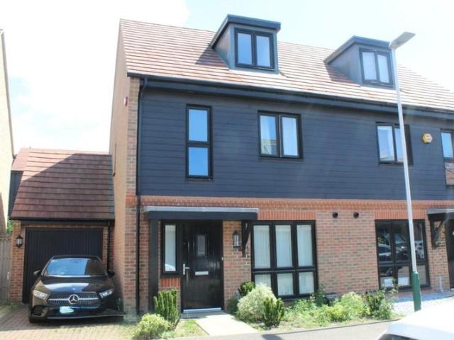 Short term rent 5th 12th June 4 bedroom house