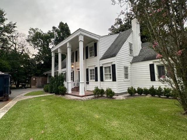 Short Term Rental Great Location