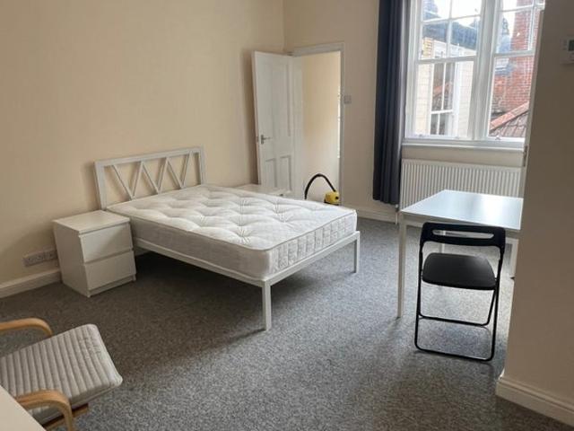 Short Term Studio Flat – Bristol City Centre Maxi