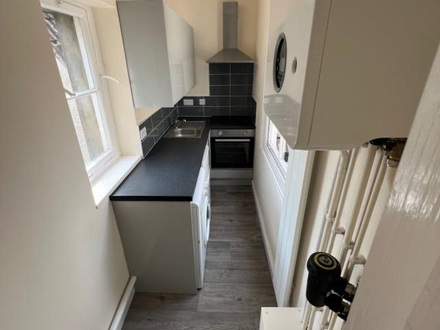Short Term Studio Flat – Bristol City Centre Maxi