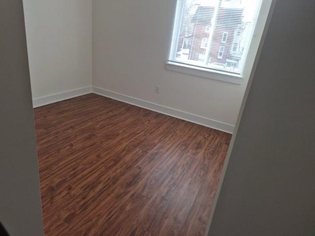 Short Term Sublease July August, mid June move in