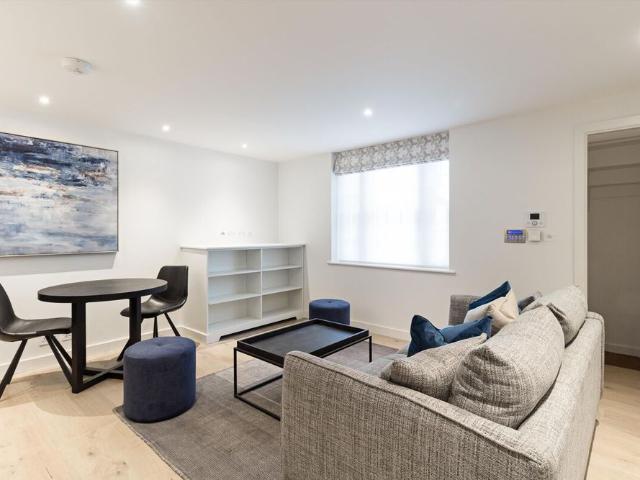 SHORT LET* A well presented one bedroom apartment in Chelsea, SW3