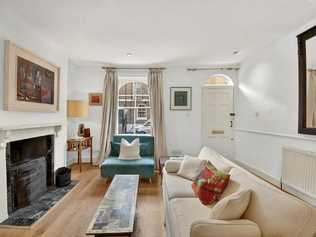 SHORT LET An exceptional two bedroom house in the heart of Islington, offering charm, character and beautifully arranged living space across three floors