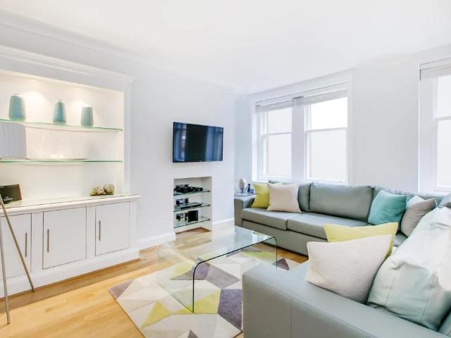 Short Let accommodation to rent Saffron Hill, Clerkenwell, EC1N | 1 Bedroom Flat | Holiday lettings through Wiseman