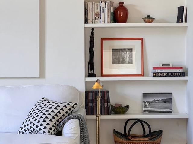Short let bright spacious apartment