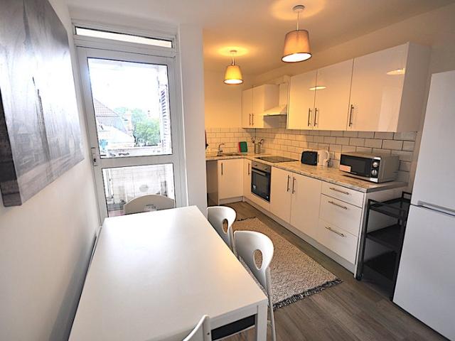 Short Let Only 23/6 3/9 Rent Inc All Bills 5 Bed