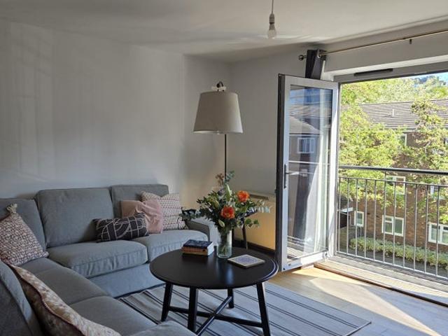 SHORT LET Spacious 2 Bedroom off Brick Lane