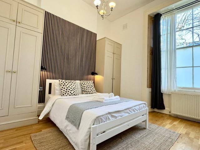 [Short Let] Spacious 2B in Paddington/ Hyde Park