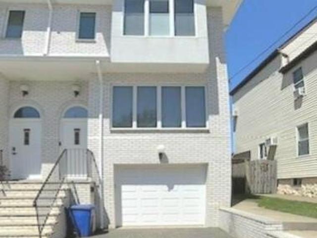 Short St Unit B, Fort Lee, Condo For Sale