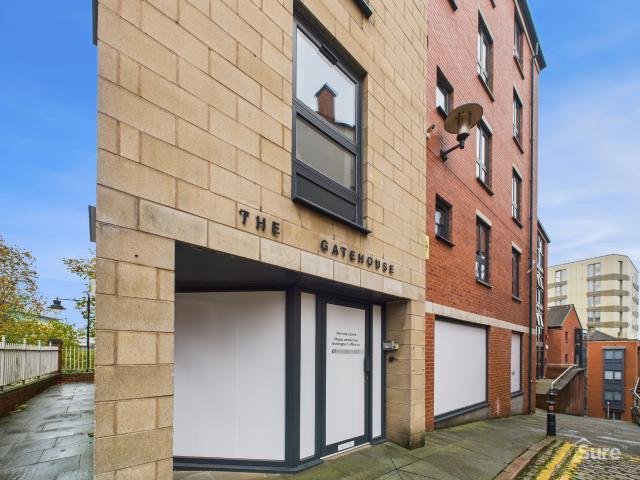 Short Stairs, The Gatehouse Short Stairs, NG1 Sure Sales & Lettings Burton and Derby