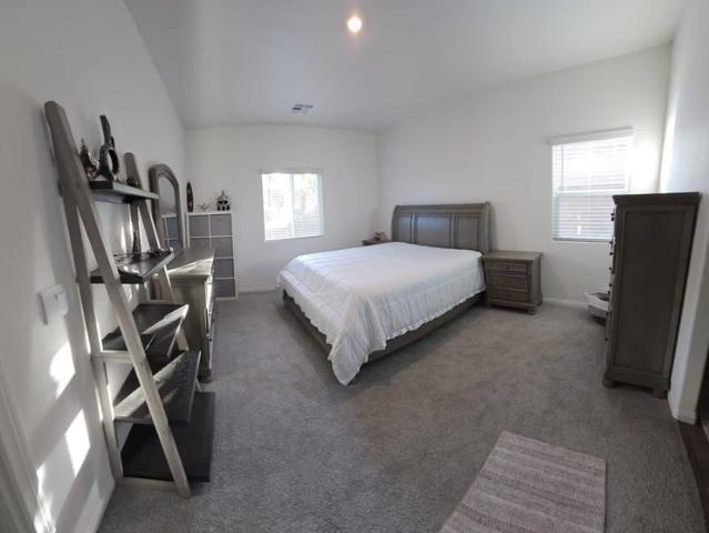 Shorterm ROOM RENT