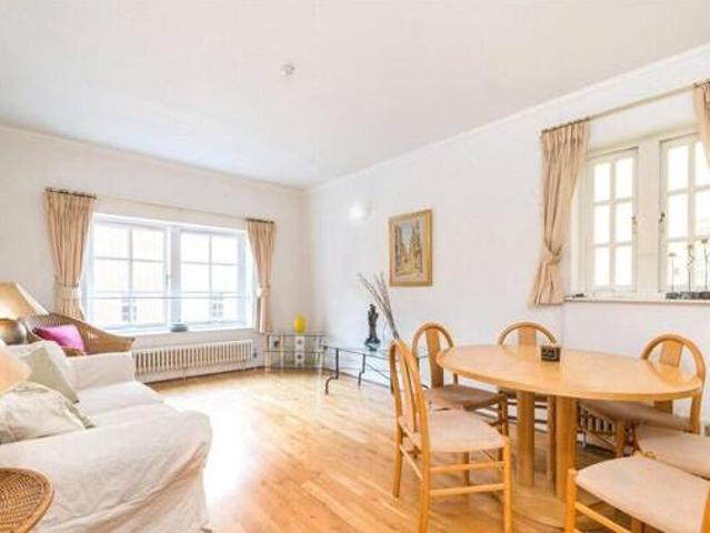 Shorts Gardens, Covent Garden, 1 Bedroom Apartment