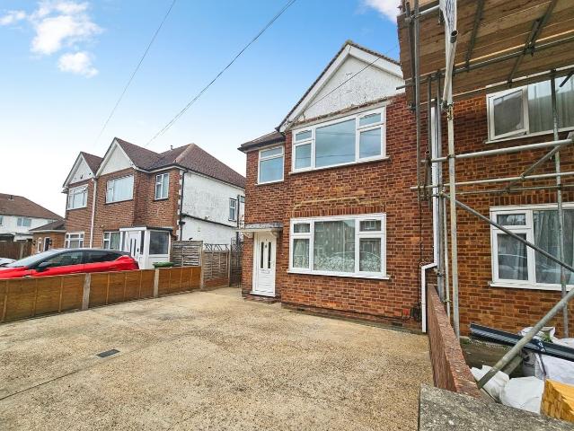 Shortwood Avenue, Staines, Middlesex TW18, 3 bed semi detached house to rent, £2,200 pcm | PrimeLocation