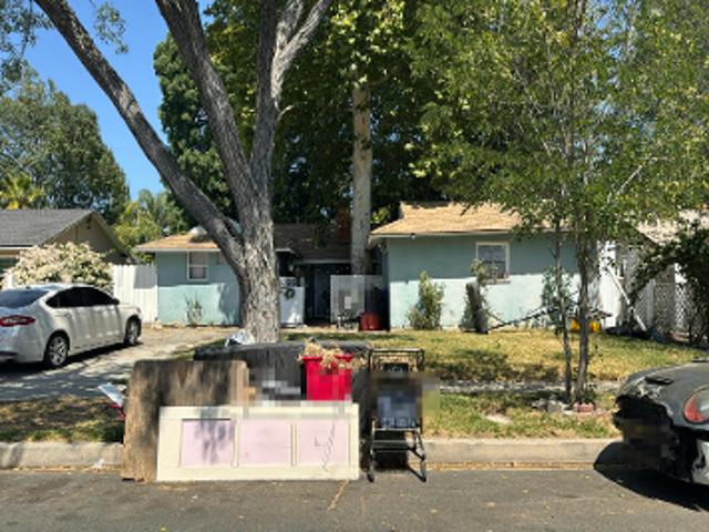 Shoshone Ave