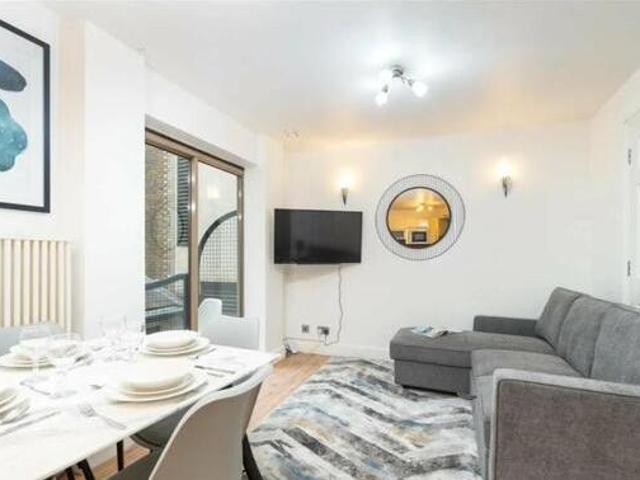 Shavers Place, Piccadilly Circus, 1 Bedroom Flat