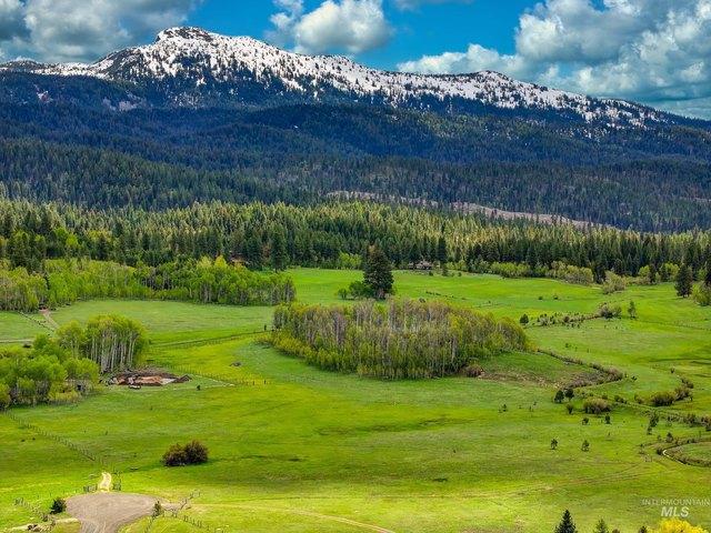 Shaw Rd, McCall, ID 83638