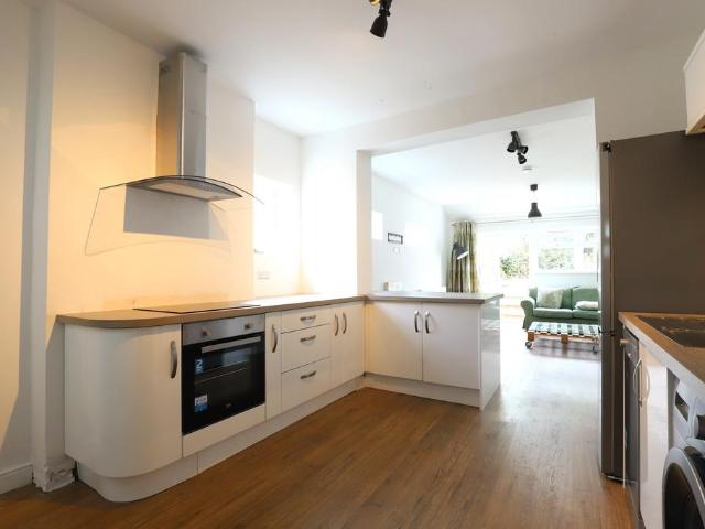 Shaw Street, Newcastle under Lyme, ST5 4 bed end of terrace house to rent £2,123 pcm £490 pw