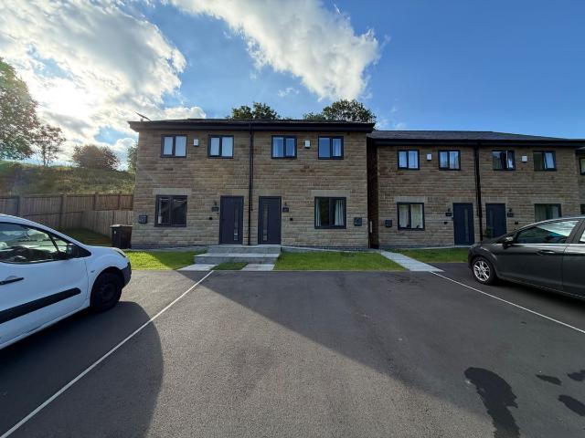 Shawclough View, Rossendale BB4, 3 bed semi detached house to rent, £1,350 pcm | PrimeLocation